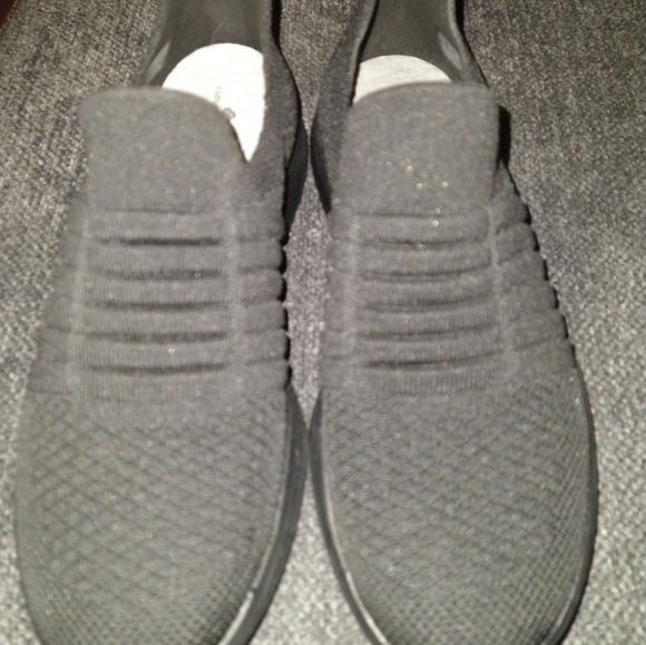 Cloudsteppers by Clarks | Shoes | Clarks Cloudstepper Ezera | Poshmark